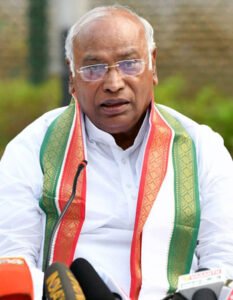 Mallikarjun Kharge Age, Caste, Wife, Family, Biography & More