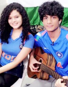 Palak Muchhal (Singer) Height, Age, Family, Biography & More